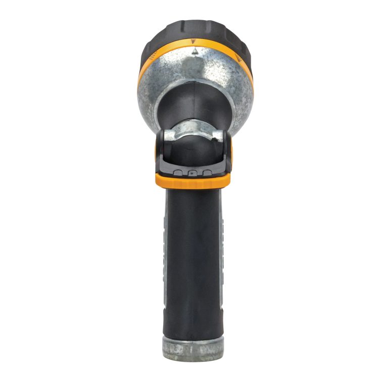 Heavy-Duty 8-Pattern Thumb-Control Nozzle | Melnor, Inc.